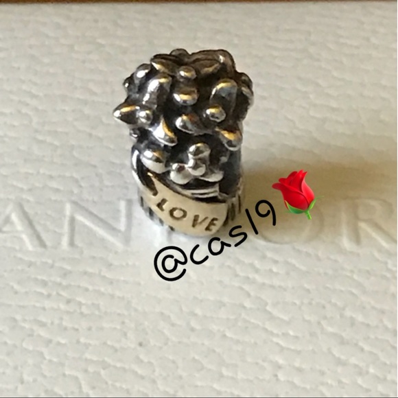 Pandora | Jewelry | Flower Bouquet | Poshmark